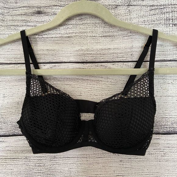 Victoria's Secret | Intimates & Sleepwear | Victorias Secret Plunge ...